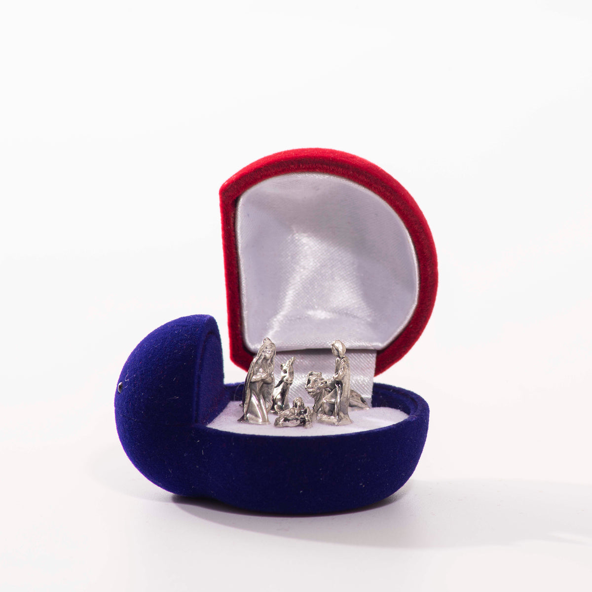 Mini nativity scene in ladybug – Galleria Mariana